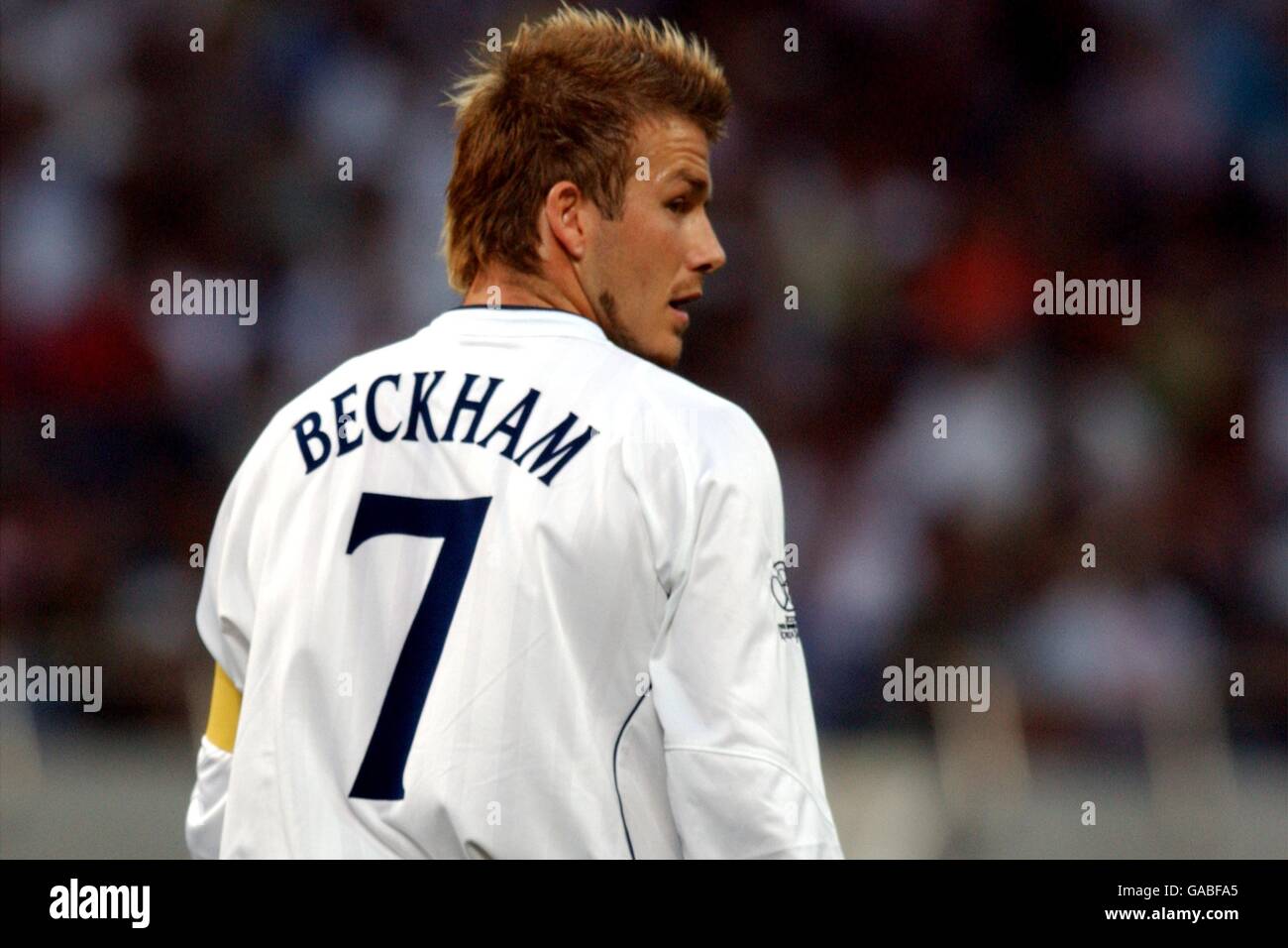 David beckham england 2002 hi-res stock photography and images - Alamy