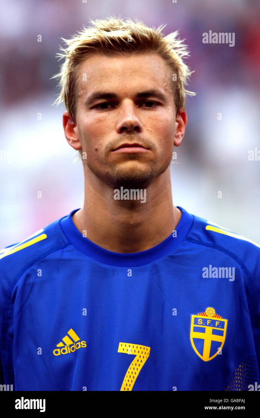 Soccer - FIFA World Cup 2002 - Group F - England v Sweden Stock Photo ...
