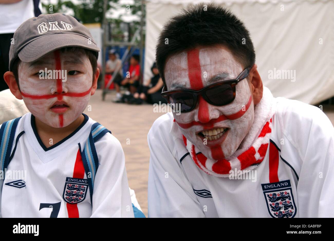 Soccer - FIFA World Cup 2002 - Group F - England v Sweden. England get ...