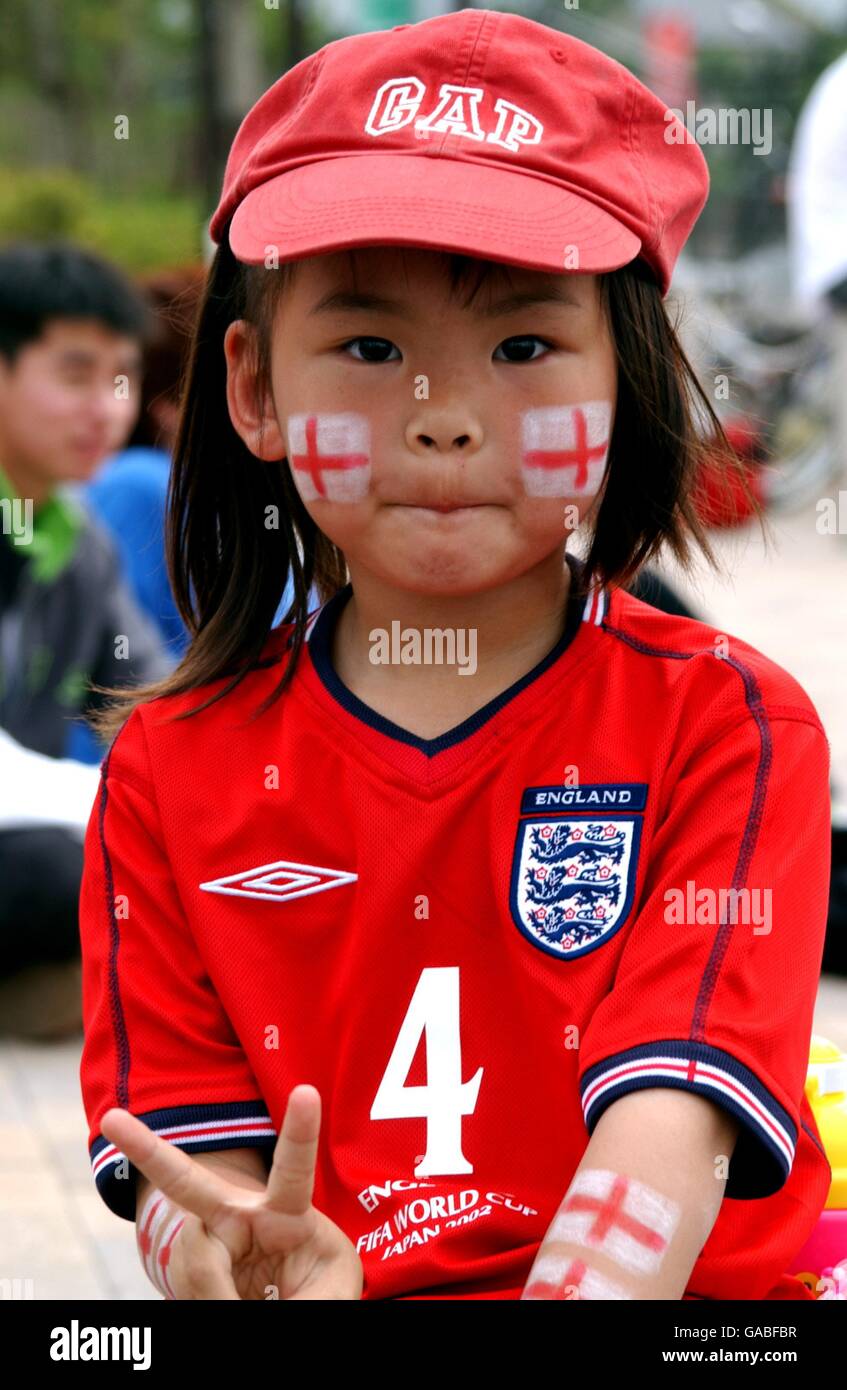 Soccer - FIFA World Cup 2002 - Group F - England v Sweden Stock Photo ...