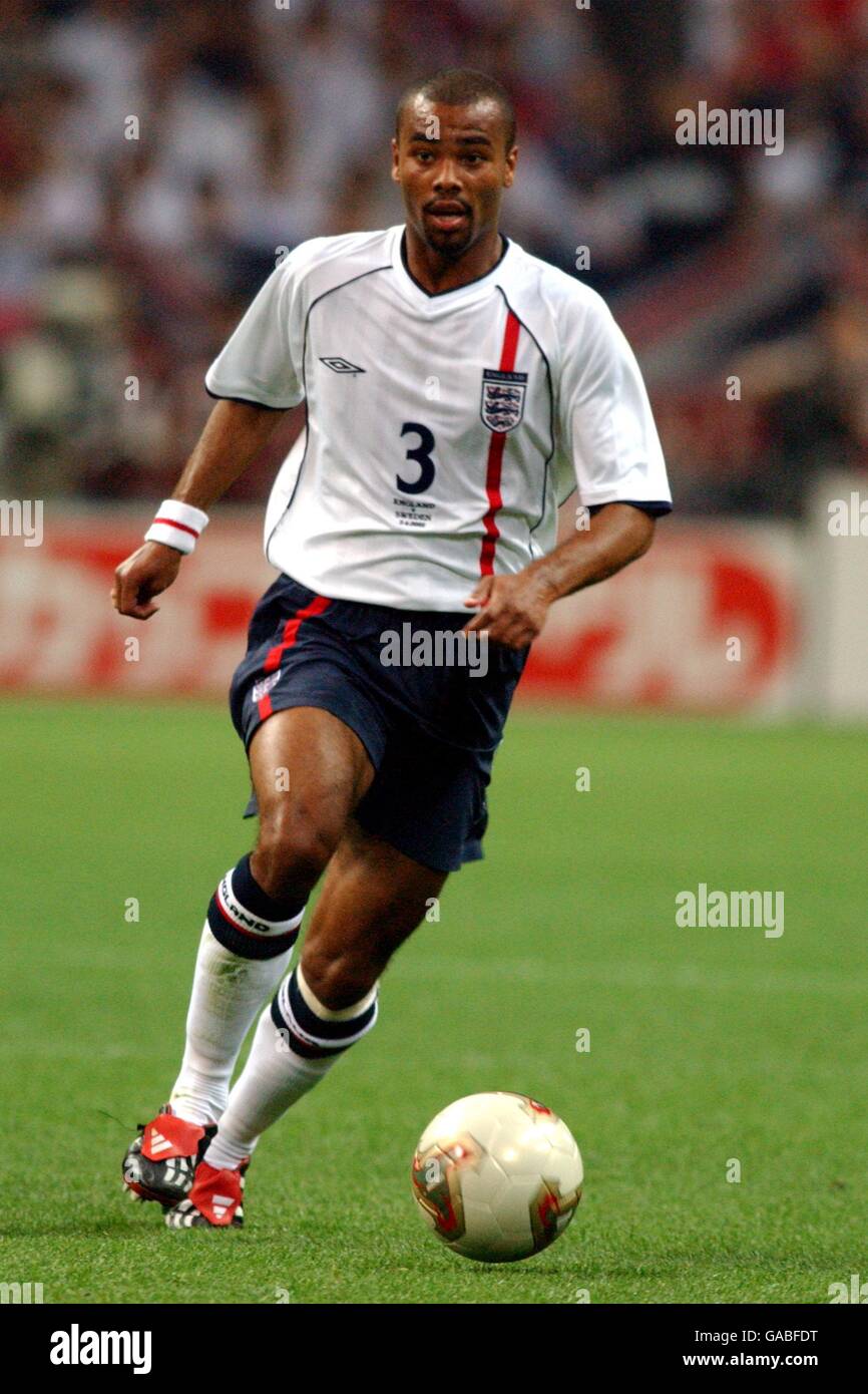 Soccer - FIFA World Cup 2002 - Group F - England v Sweden Stock Photo ...
