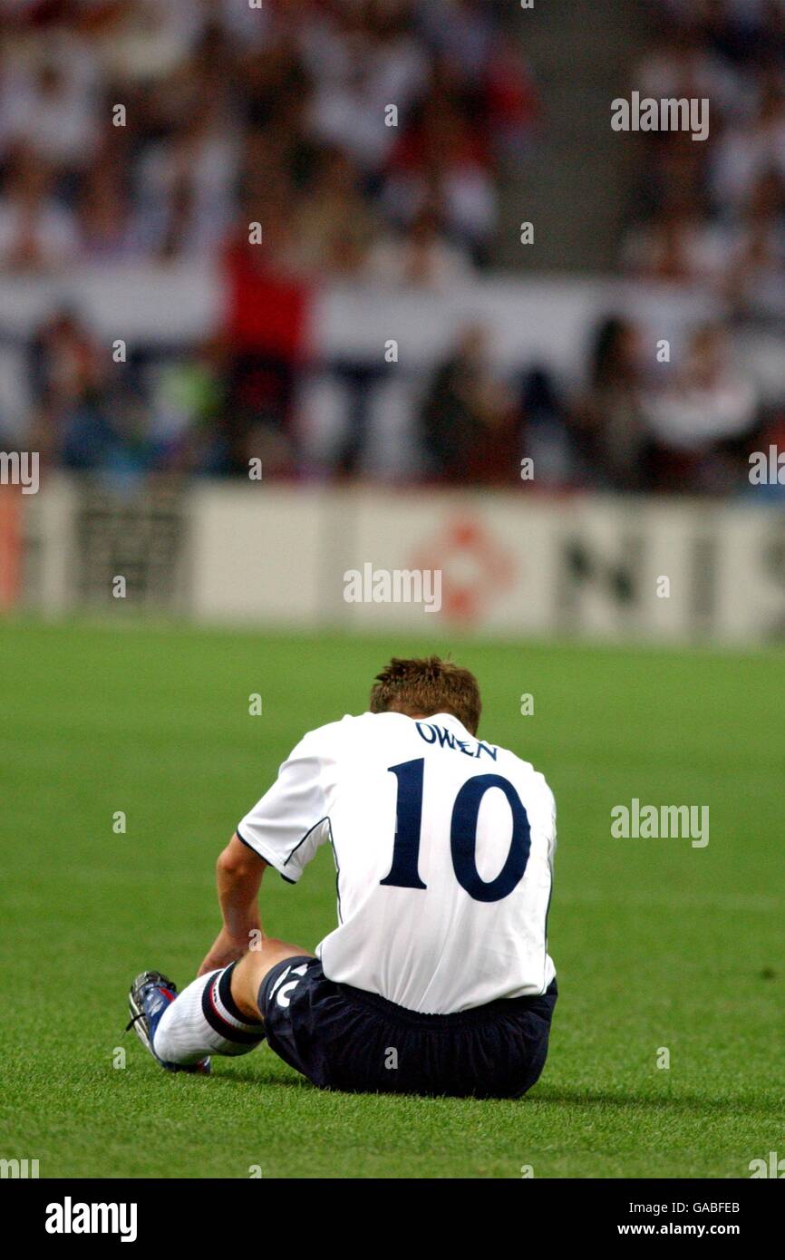 Soccer - FIFA World Cup 2002 - Group F - England v Sweden Stock Photo ...