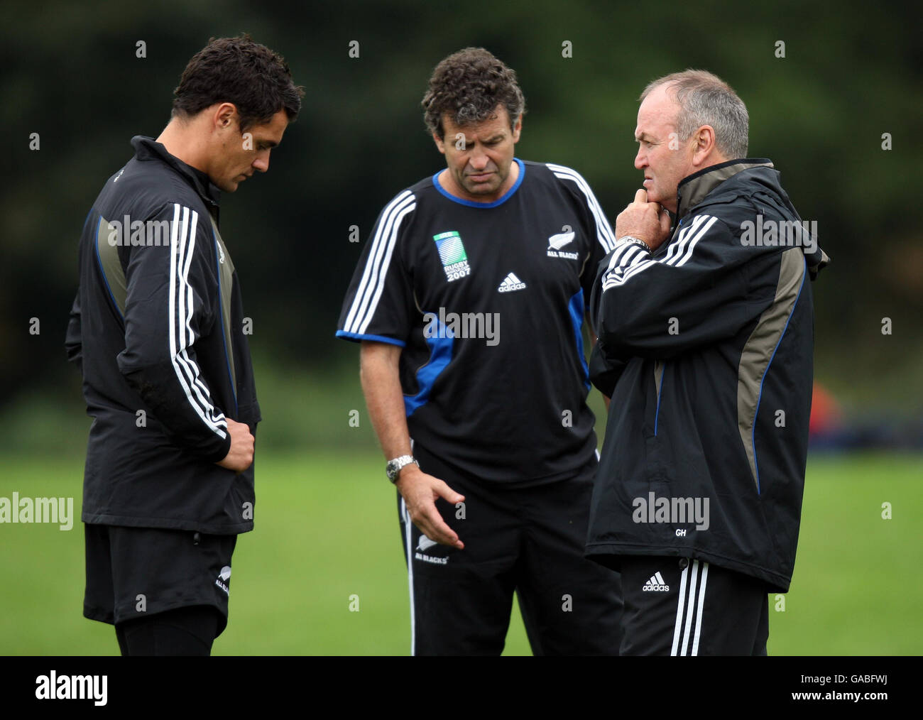 New Zealand All Blacks Dan Carter (left) chats with head coach Graham ...