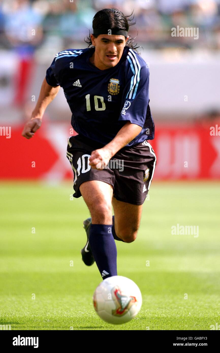 Soccer - FIFA World Cup 2002 - Group F - Argentina v Nigeria. Ariel ...
