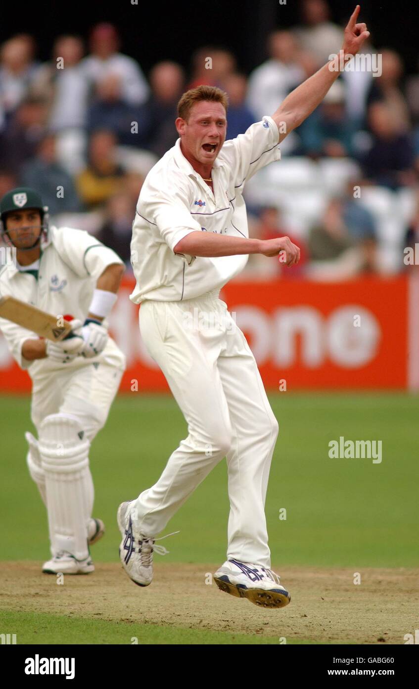 Essexs ashley cowan celebrates his lbw of worcestershires vikram ...