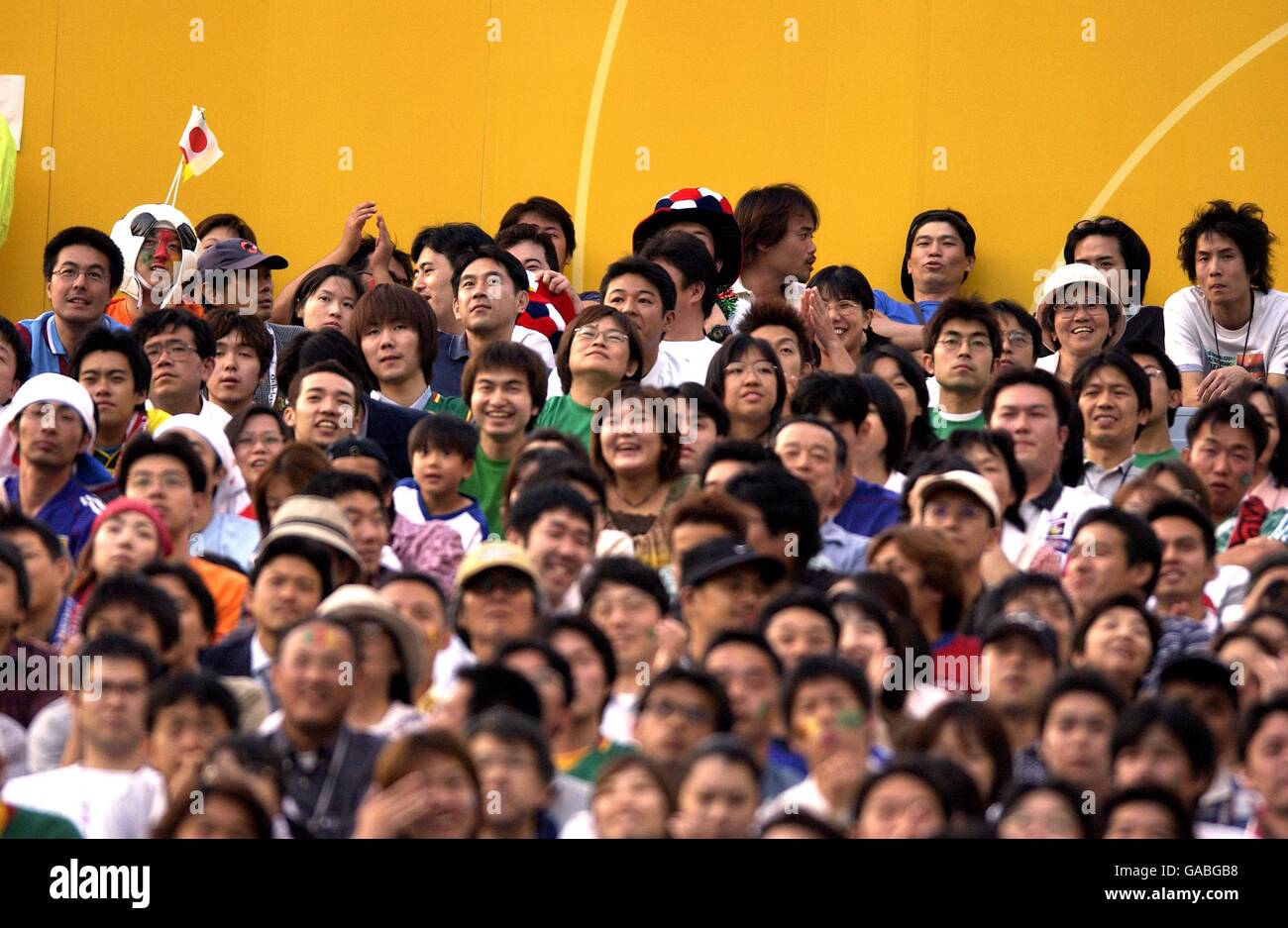 Saudi arabia fans watch action hi-res stock photography and images - Alamy
