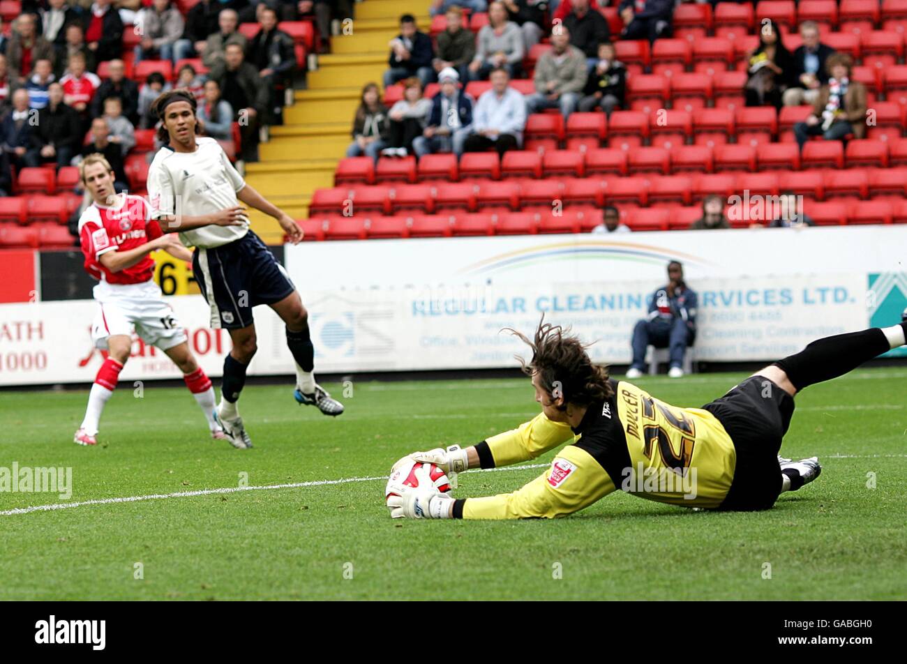 Soccer - Coca-Cola Football League Championship - Charlton Athletic v ...