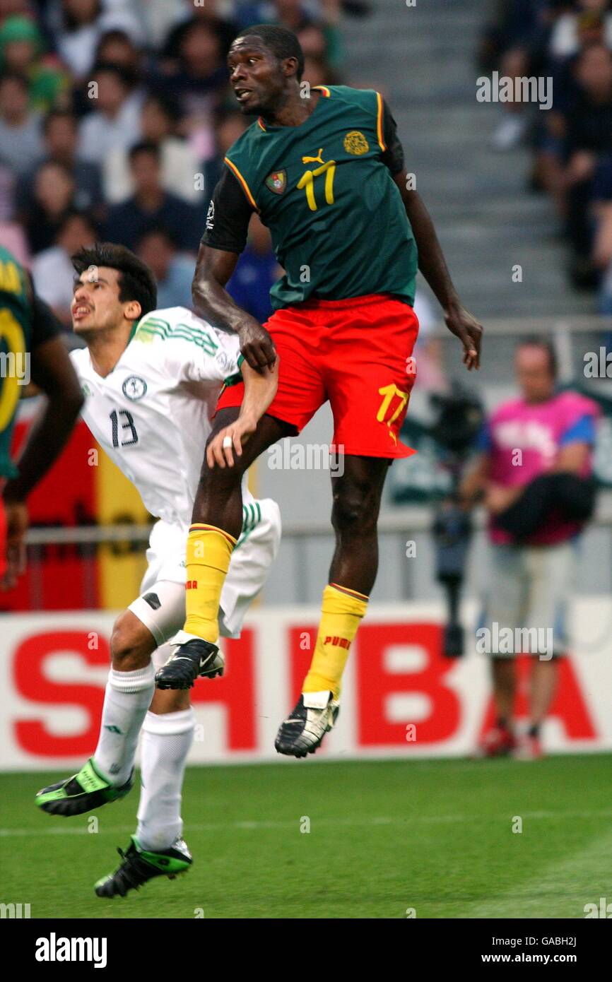 Cameroon international marc vivien foe hi-res stock photography and ...