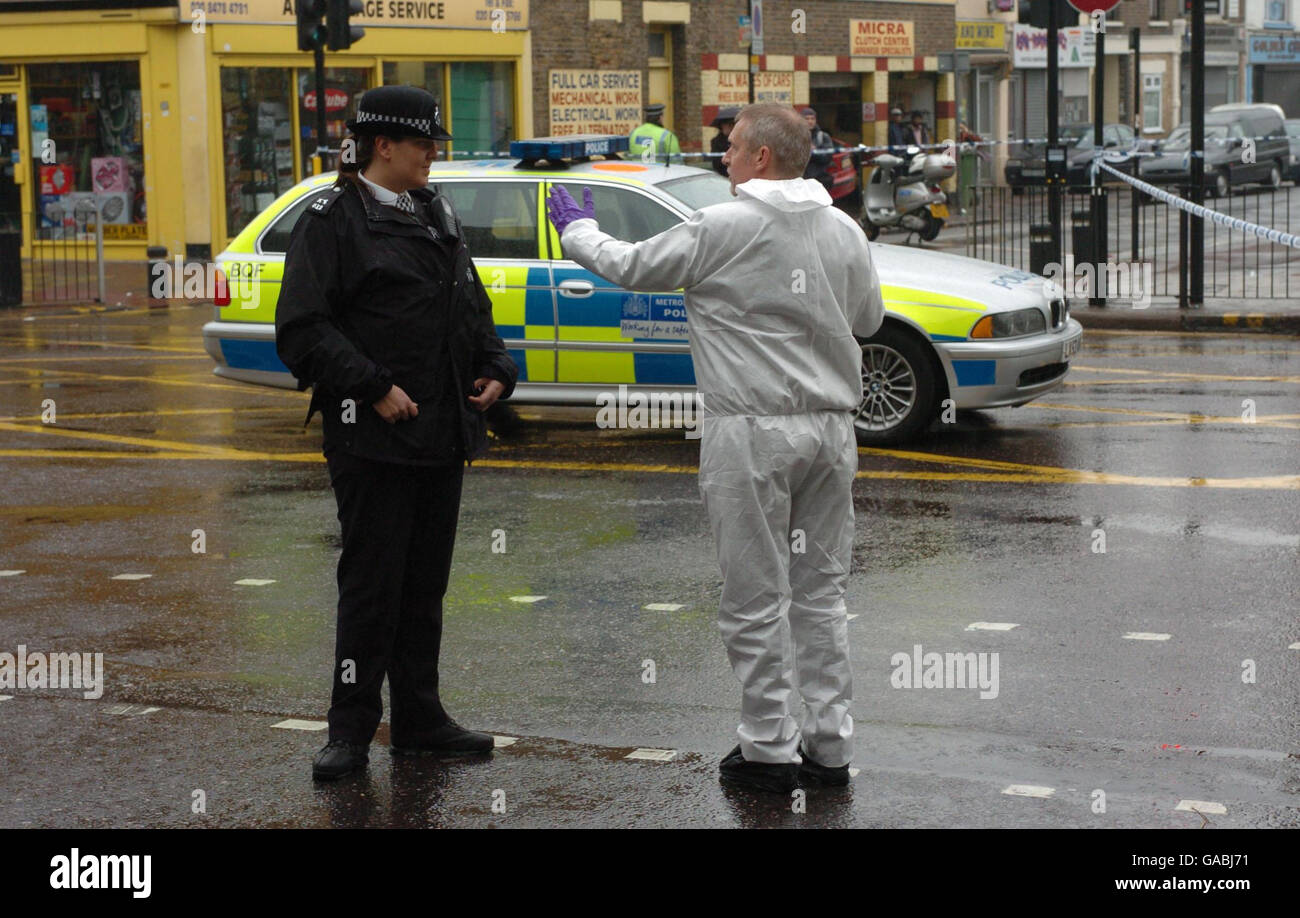 Man Missing Bus Stock Photos & Man Missing Bus Stock Images - Alamy