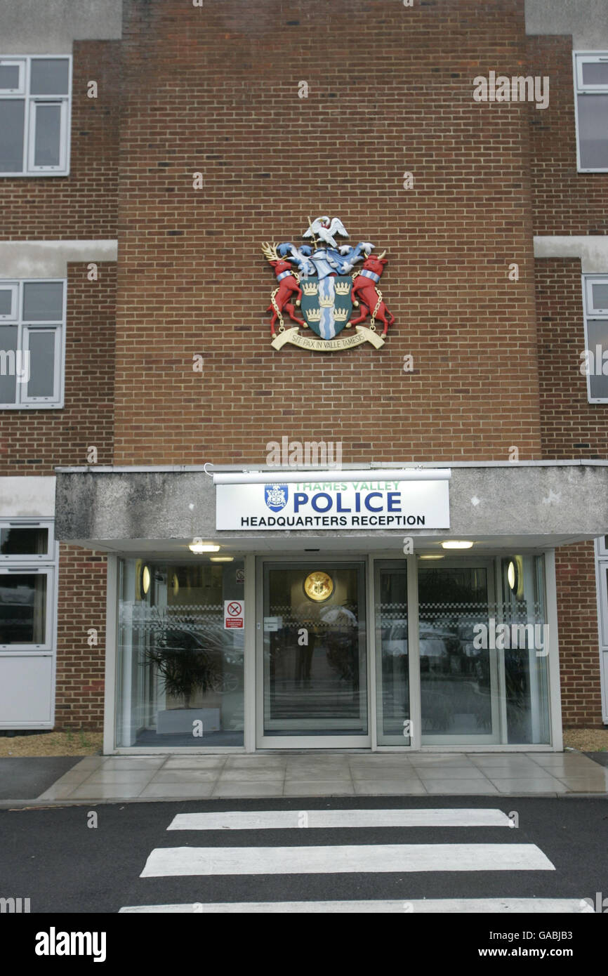 Thames valley police logo hi-res stock photography and images - Alamy