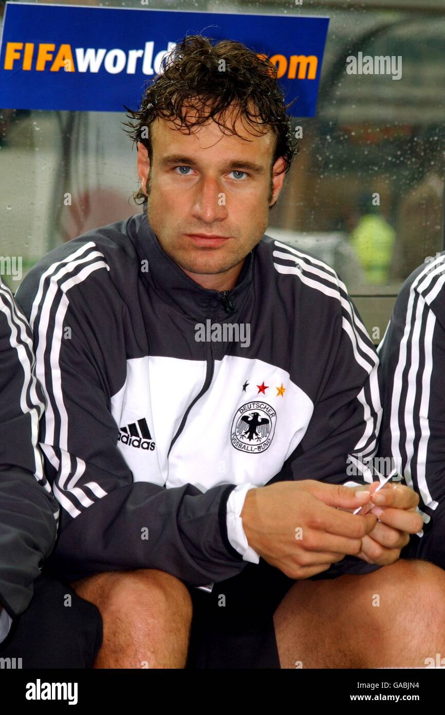 Soccer fifa world cup 2002 group e cameroon v germany hi-res stock ...