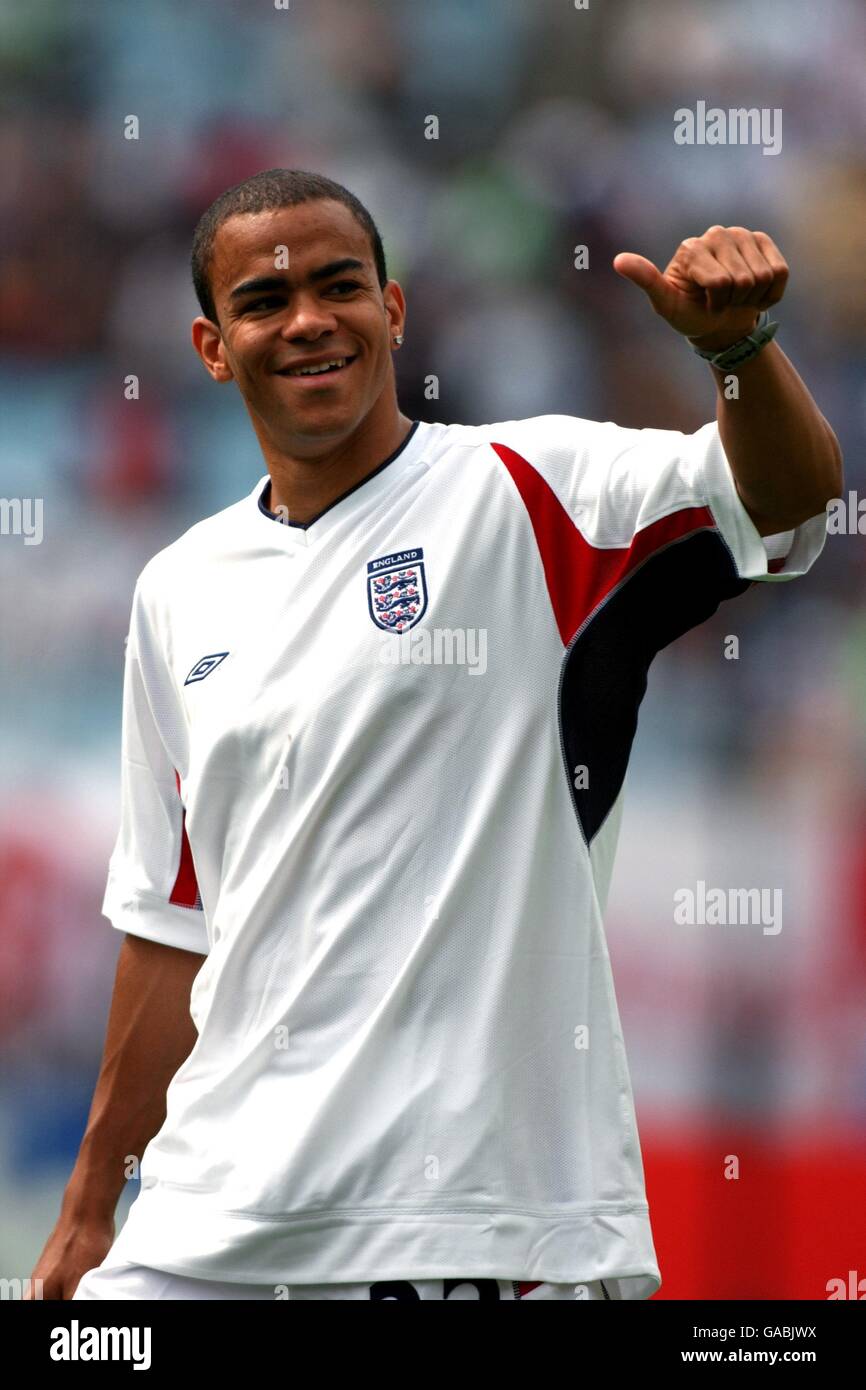 Soccer fifa world cup 2002 nigeria v england group f hi-res stock ...