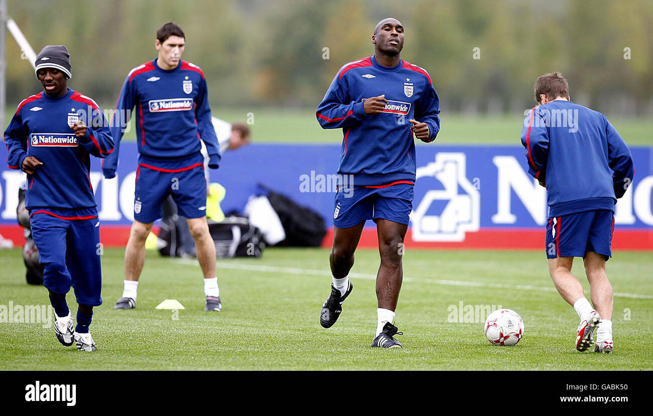 Soccer england full length training england mangrs hi-res stock ...