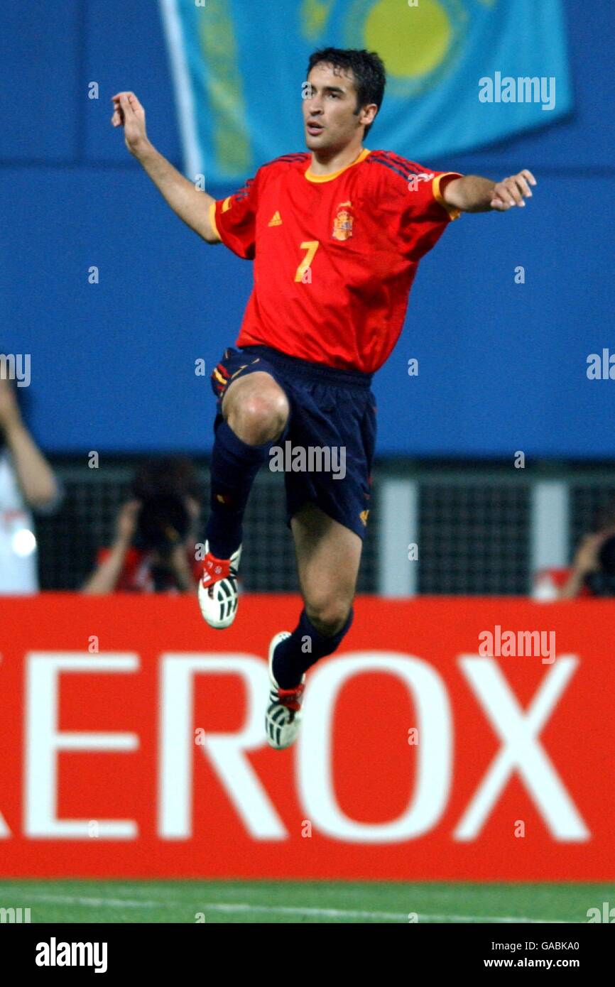 Soccer - FIFA World Cup 2002 - Group B - South Africa v Spain Stock ...