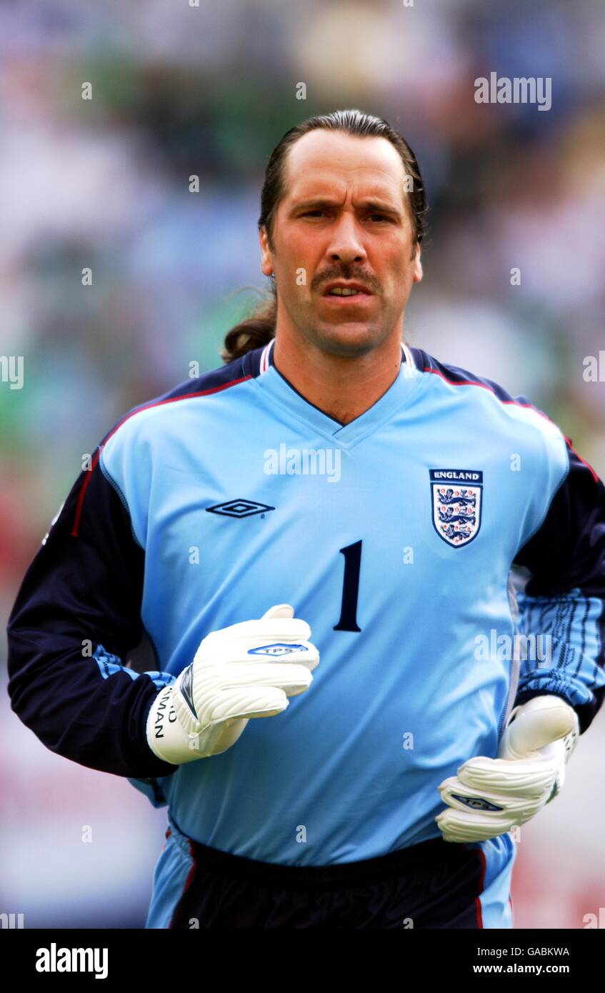 Soccer fifa world cup 2002 nigeria v england group f hi-res stock ...