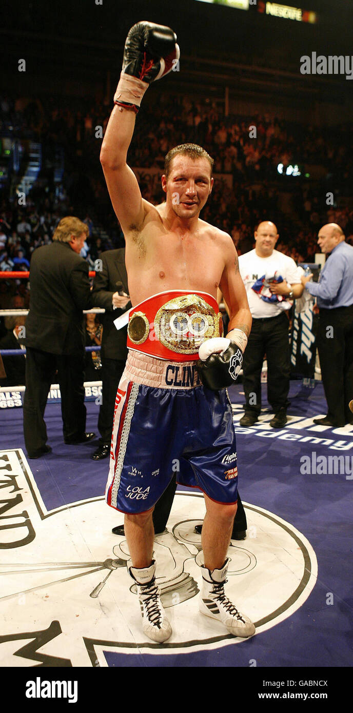 Boxing - IBF light-heavyweight title - Clinton Woods v Julio Gonzalez ...