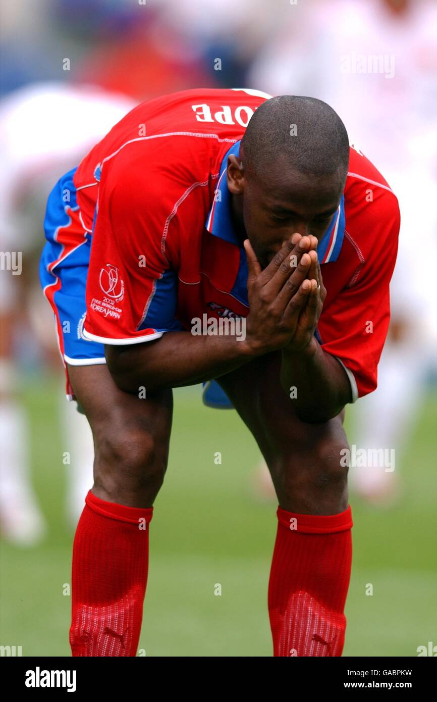 Soccer - FIFA World Cup 2002 - Group C - China v Costa Rica Stock Photo ...