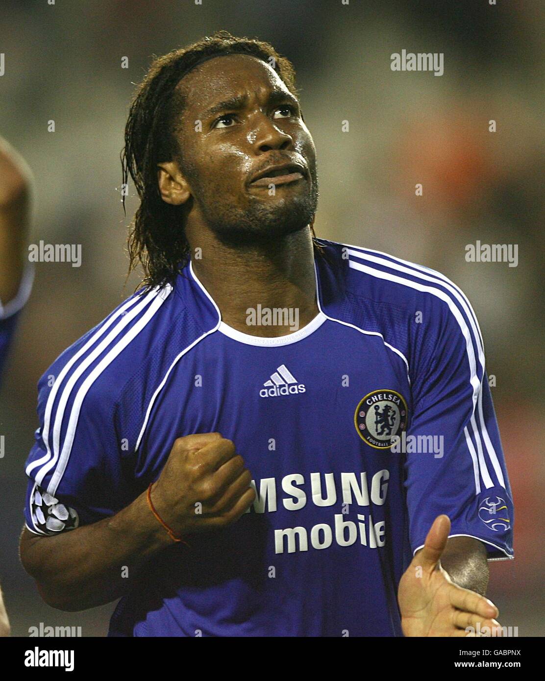 Mestalla stadium didier drogba hi-res stock photography and images - Alamy