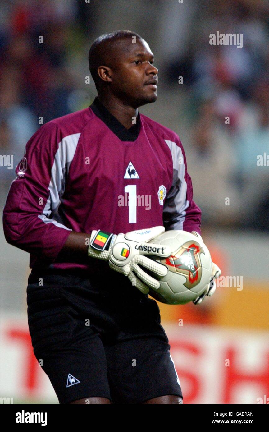 France v senegal 2002 hi-res stock photography and images - Alamy