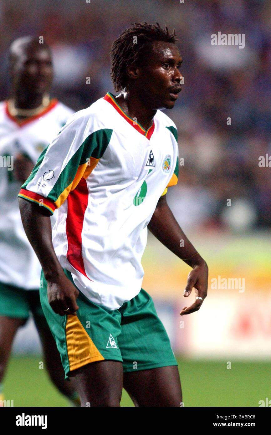 2002 france senegal hi-res stock photography and images - Alamy