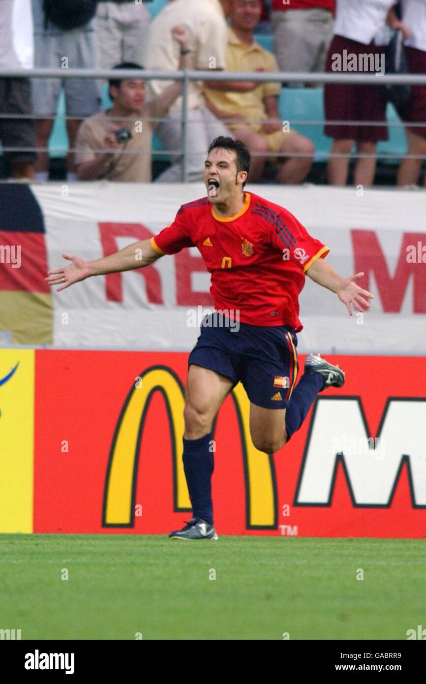 Spain v paraguay hi-res stock photography and images - Alamy