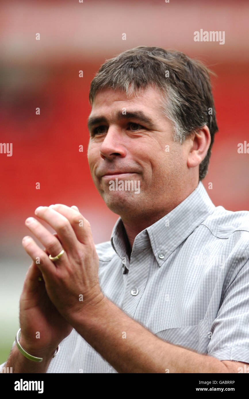 Neil webb nottingham forest hi-res stock photography and images - Alamy