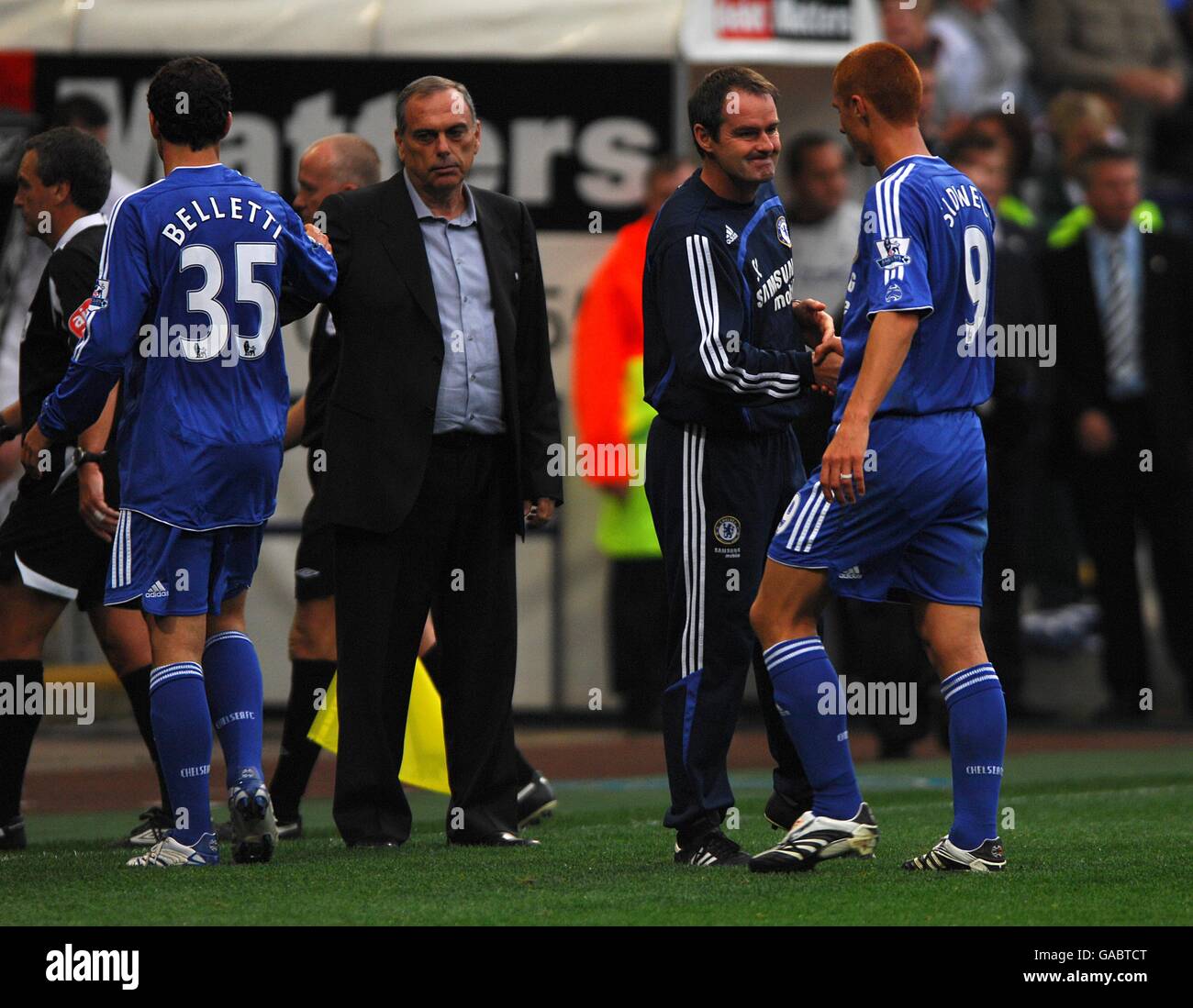 Chelseas juliano belletti hi-res stock photography and images - Alamy