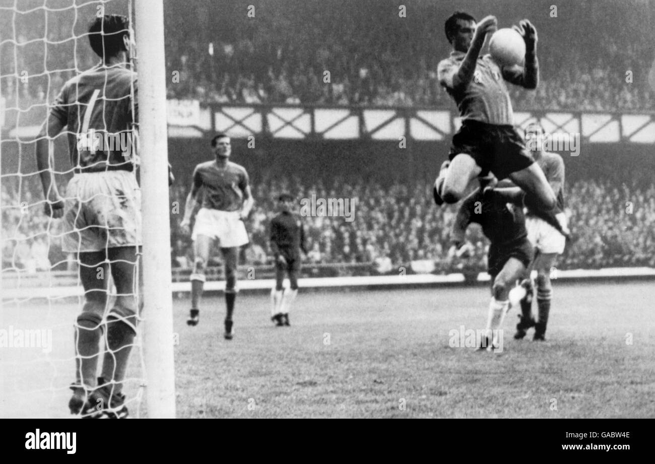 Soccer - World Cup England 66 - Group Four - Chile v Italy Stock Photo ...