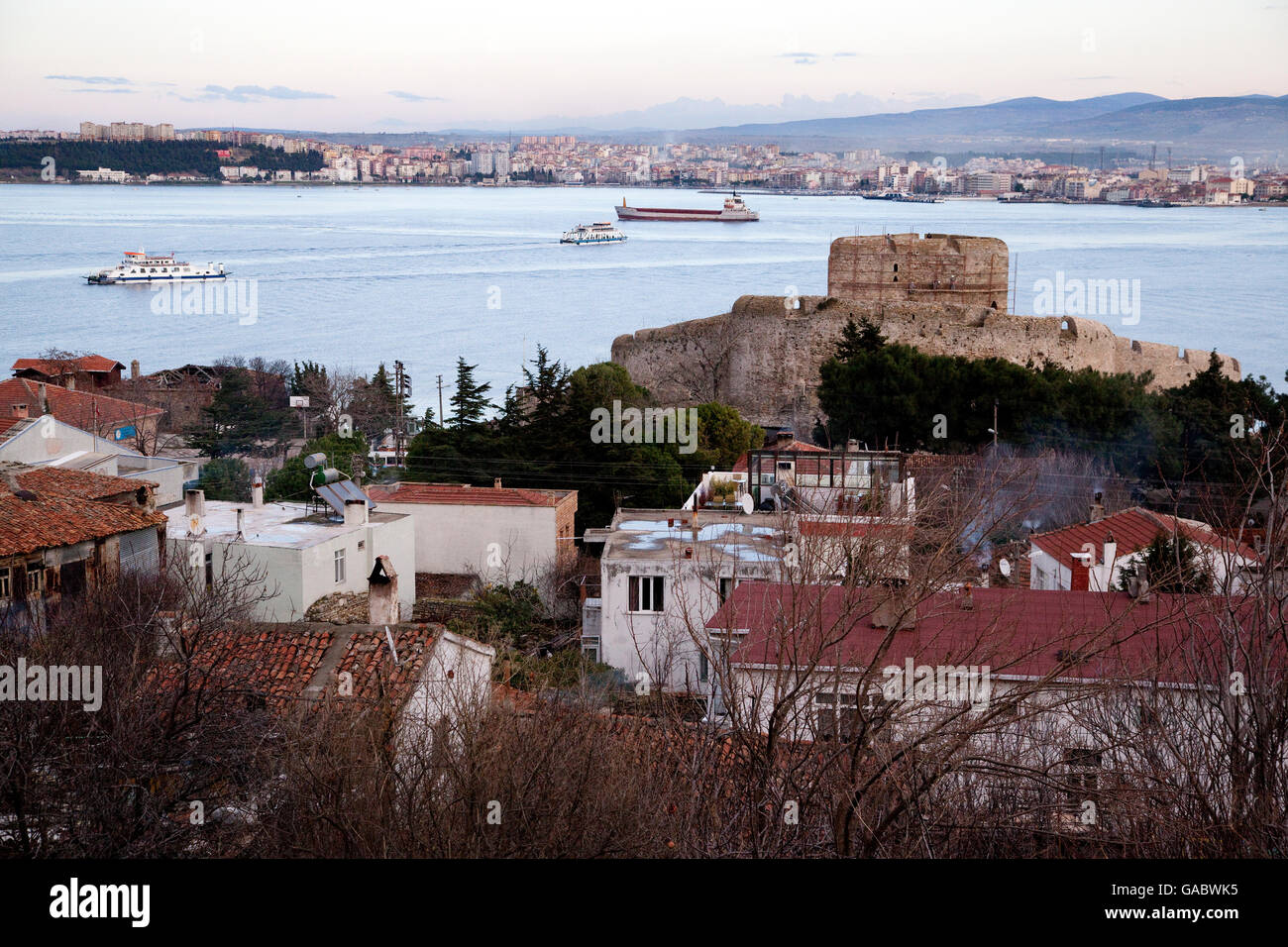 Kilitbahir Castle and view of the Dardanelles Strait Stock Photo - Alamy