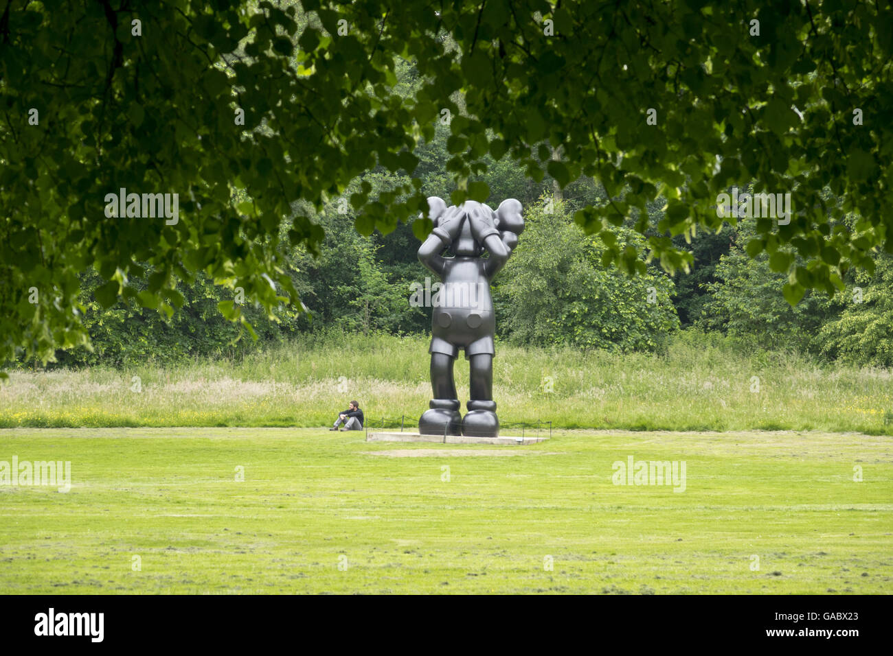 Kaws yorkshire sculpture park hi-res stock photography and images - Alamy