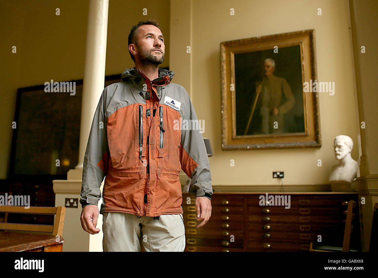 Jason lewis adventurer hi-res stock photography and images - Alamy