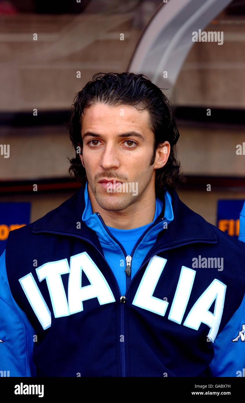 Soccer - FIFA World Cup 2002 - Group G - Italy v Croatia Stock Photo ...