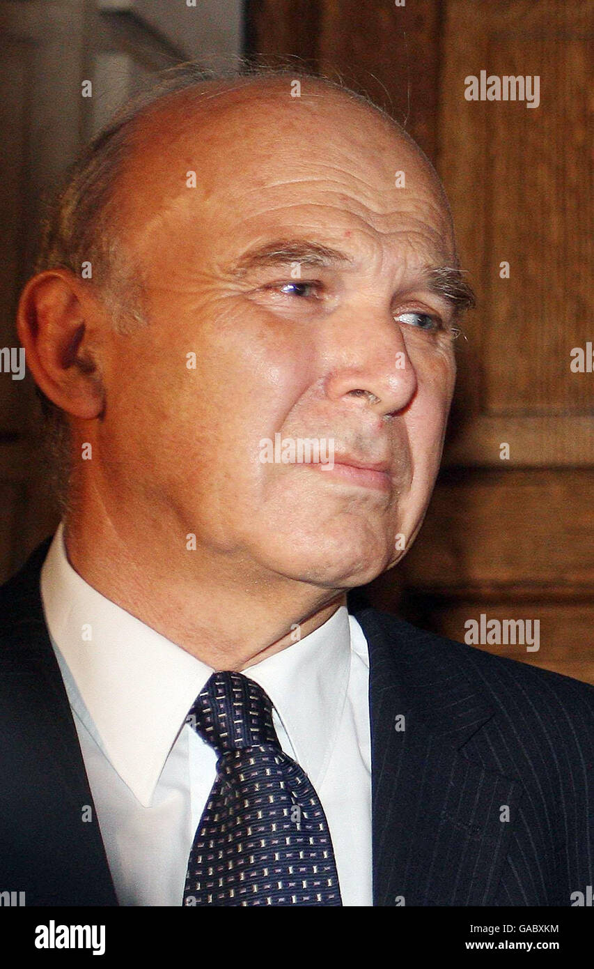 Politics head head shot menzies campbell hi-res stock photography and ...