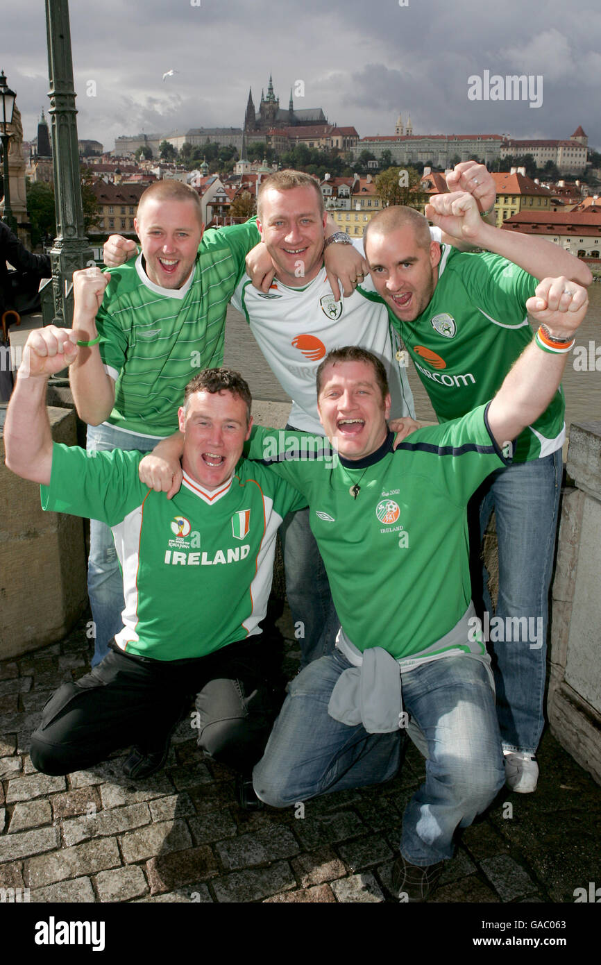 Republic of Ireland fans arrive at the Strahov Stadium Stock Photo - Alamy