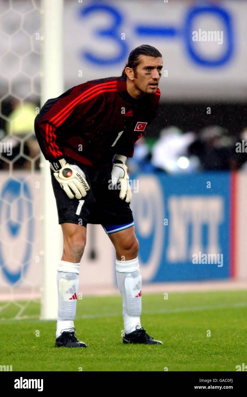 Soccer - FIFA World Cup 2002 - Second Round - Japan v Turkey. Turkey's ...