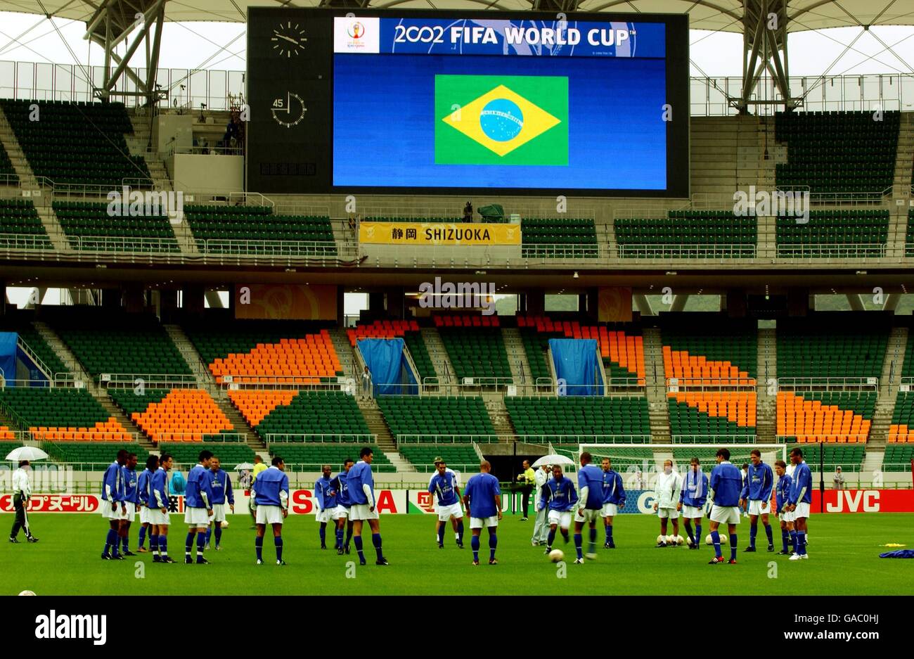 World cup 2002 brazilian team final hi-res stock photography and images ...
