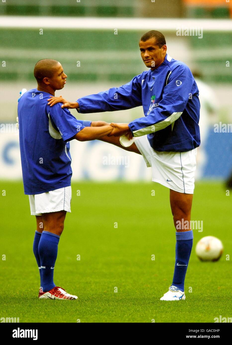 Brazil football training rivaldo hi-res stock photography and images ...