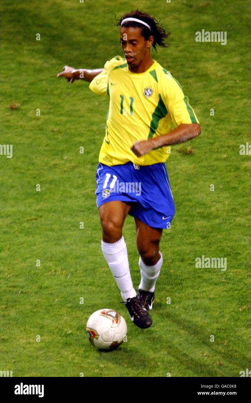 2002 world cup brazil ronaldinho hi-res stock photography and images ...