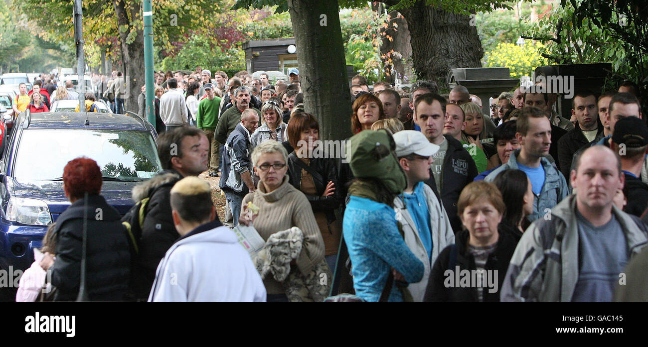 Polish embassy ireland hi-res stock photography and images - Alamy