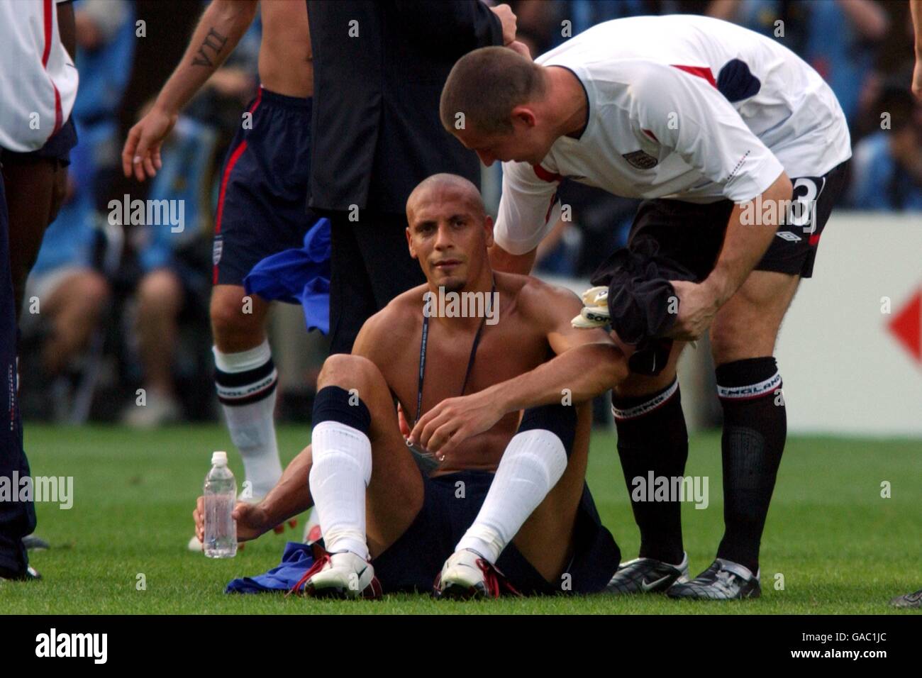 Football fifa world cup 2002 rio ferdinand hi-res stock photography and ...