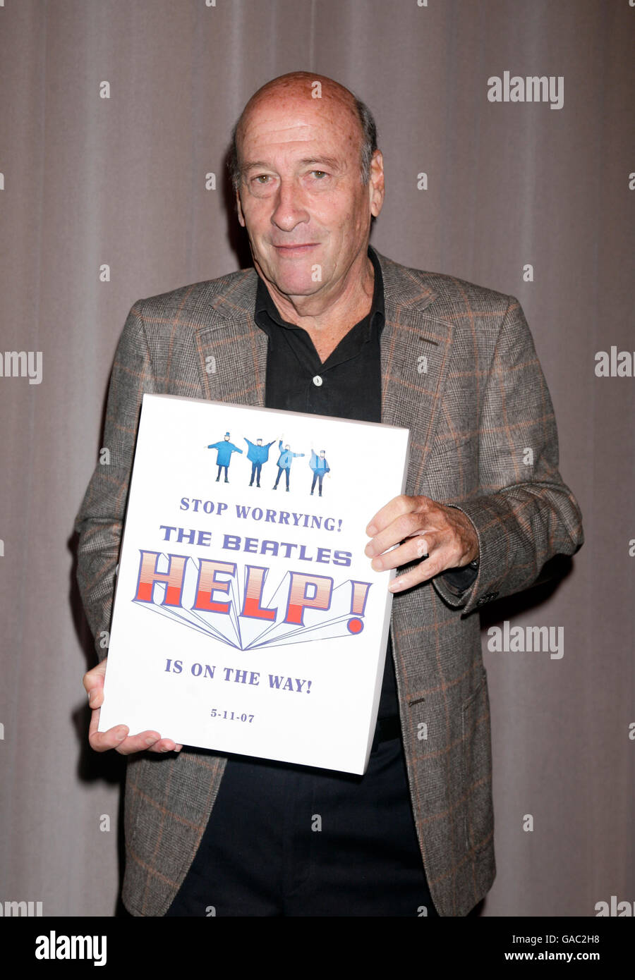 Richard lester beatles hi-res stock photography and images - Alamy