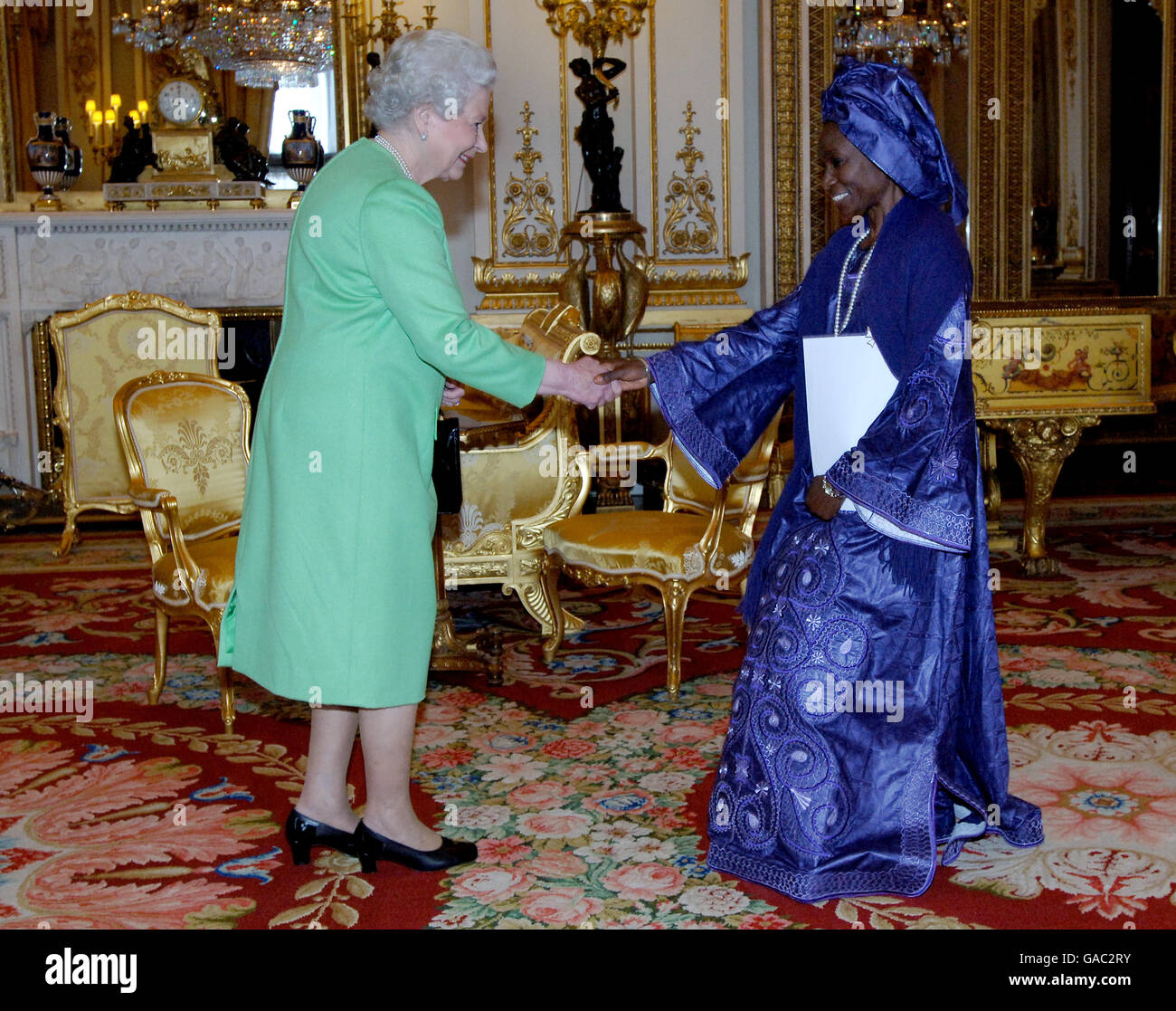 Green room buckingham palace hi-res stock photography and images - Alamy