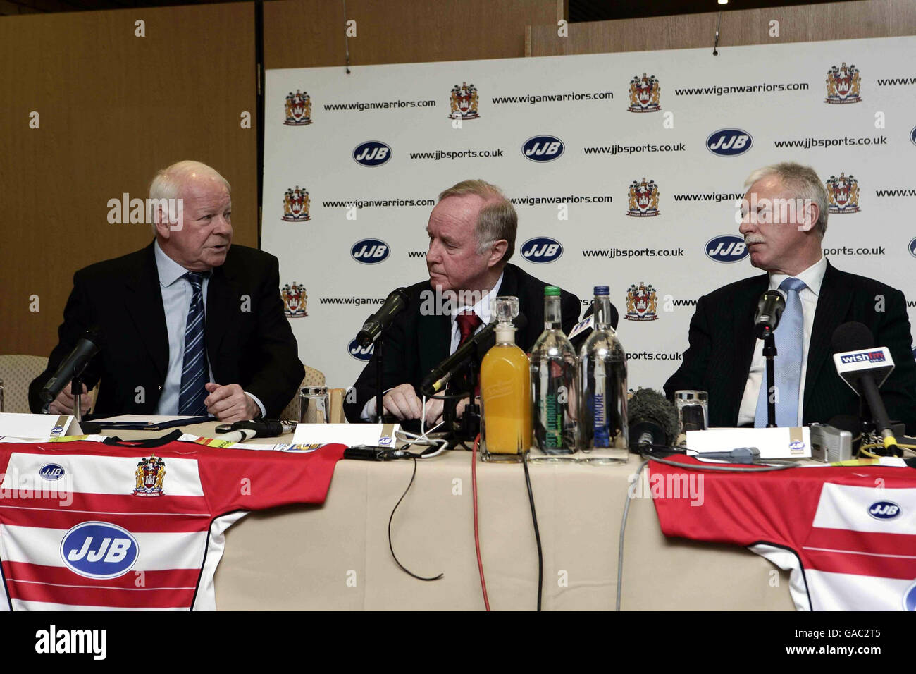 Dave Whelan, Maurice Lindsay and Ian Lenagan during a press conference ...