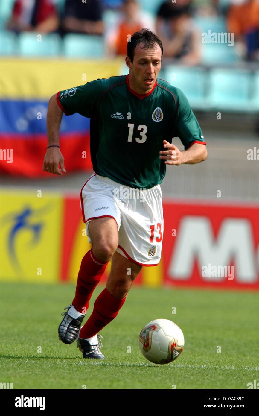 Soccer -FIFA World Cup 2002 - Second Round - Mexico v USA Stock Photo ...