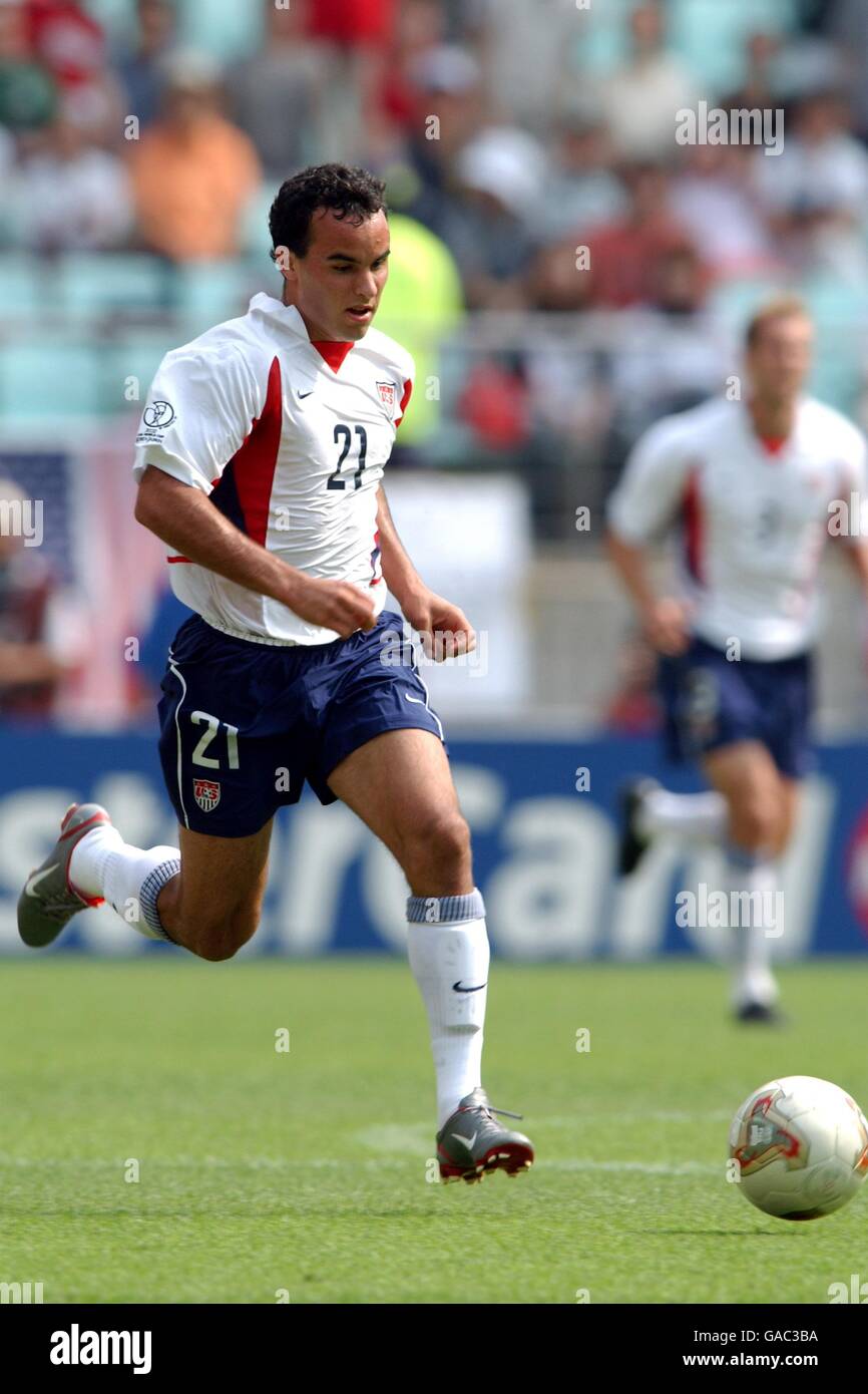 Mexico usa 2002 world cup hi-res stock photography and images - Alamy