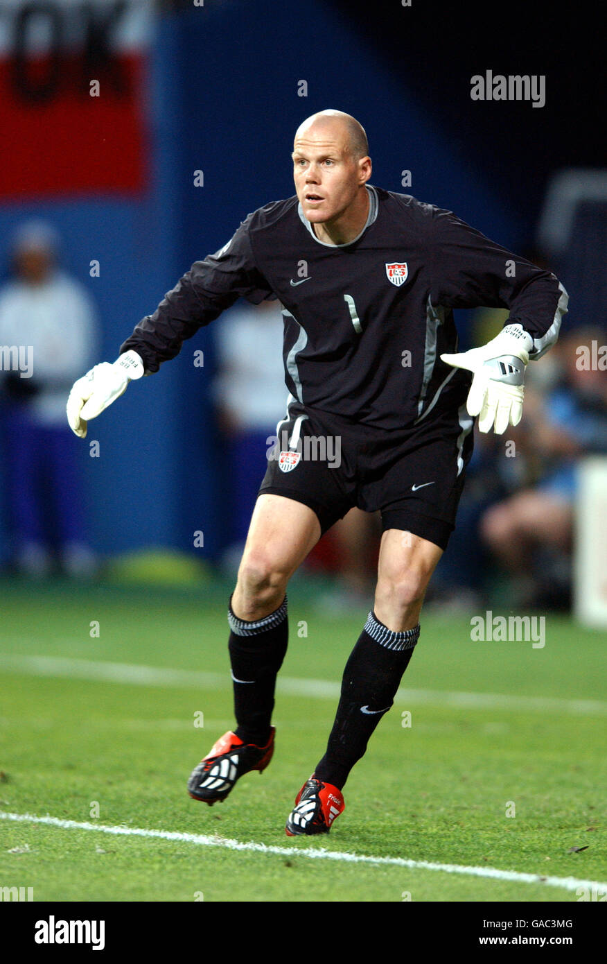 Brad friedel 2002 hi-res stock photography and images - Alamy