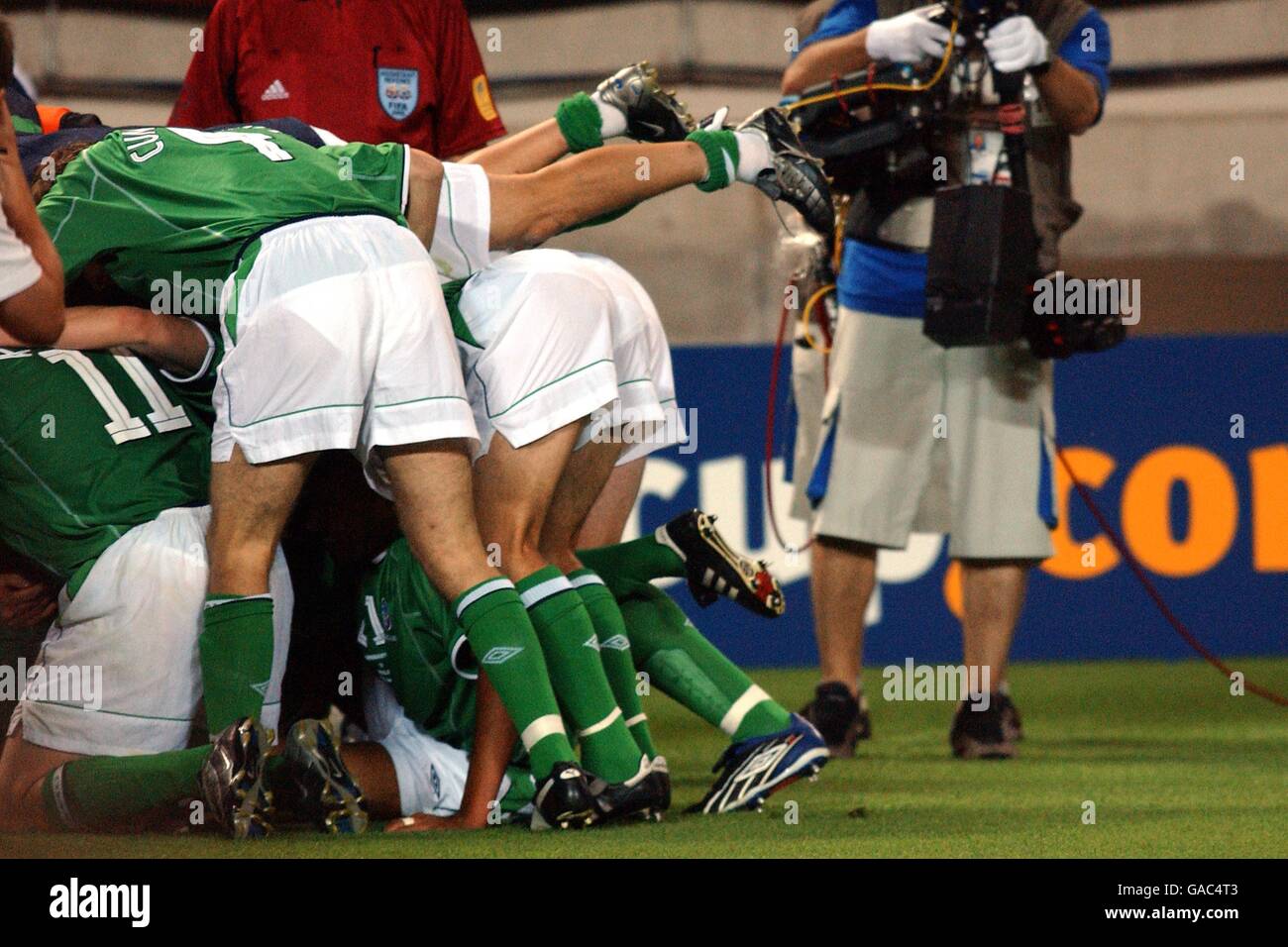 Soccer - FIFA World Cup 2002 - Group E - Germany v Ireland Stock Photo ...