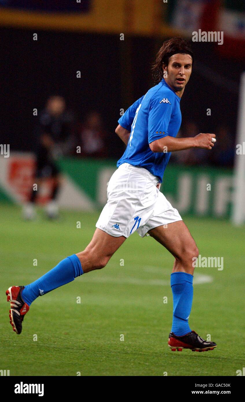 Soccer - FIFA World Cup 2002 - Group G - Italy v Ecuador Stock Photo ...