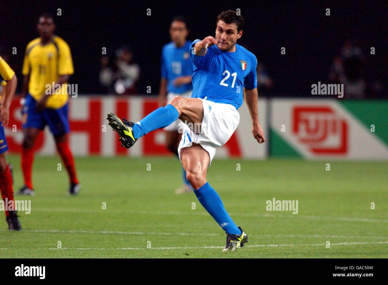 Soccer - FIFA World Cup 2002 - Group G - Italy v Ecuador Stock Photo ...