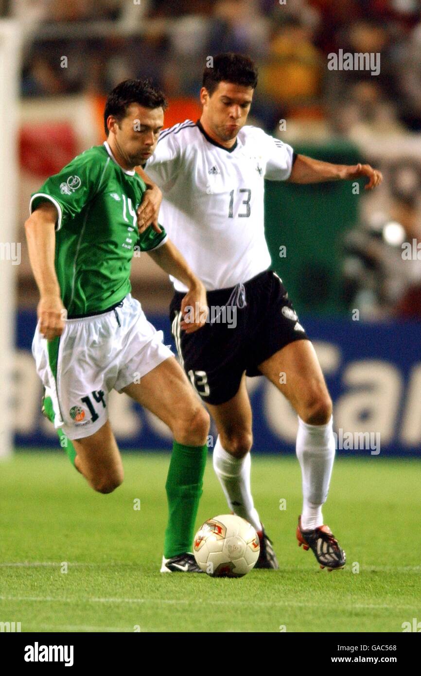 Michael ballack 2002 hi-res stock photography and images - Alamy